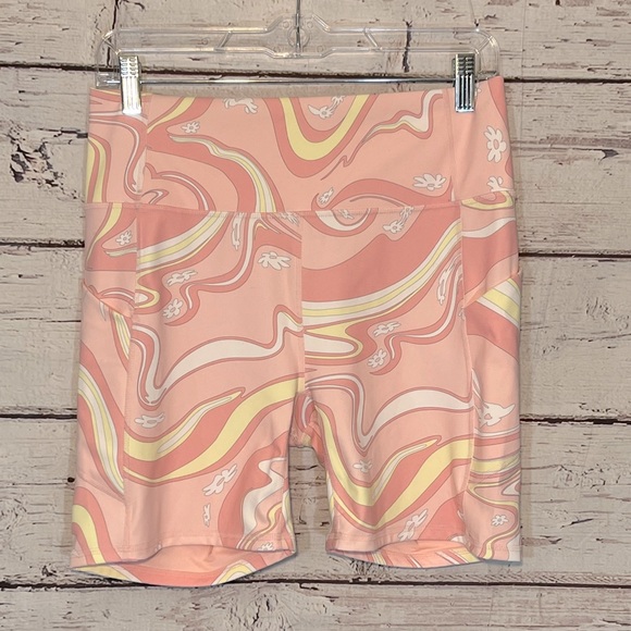 Fabletics | Shorts | Fabletics Oasis High Waisted 6 Shortspureluxe ...